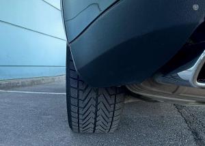 Black Mercedes-Benz ML 320 2007 in Vilnius, with an engine capacity of 2.99 L and mileage of 183 thousand km for 12900 €, photo 7 on AUTOMOTO.COM.LV
