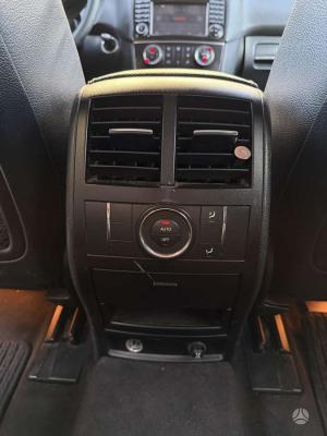 Black Mercedes-Benz ML 320 2007 in Vilnius, with an engine capacity of 2.99 L and mileage of 300 thousand km for 3999 €, photo 18 on AUTOMOTO.COM.LV