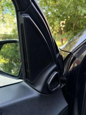 Black Mercedes-Benz ML 320 2007 in Vilnius, with an engine capacity of 2.99 L and mileage of 300 thousand km for 3999 €, photo 25 on AUTOMOTO.COM.LV