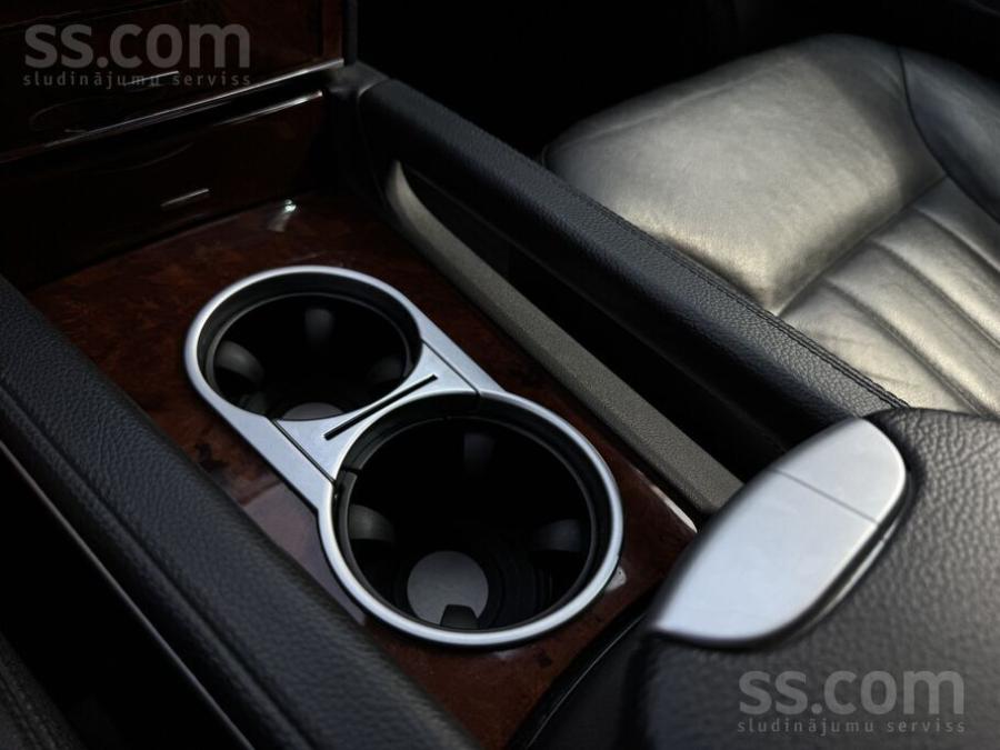 Black Mercedes-Benz ML 320 2007 in Riga, with an engine capacity of 3.00 L and mileage of 339 thousand km for 3990 €, photo 16 on AUTOMOTO.COM.LV