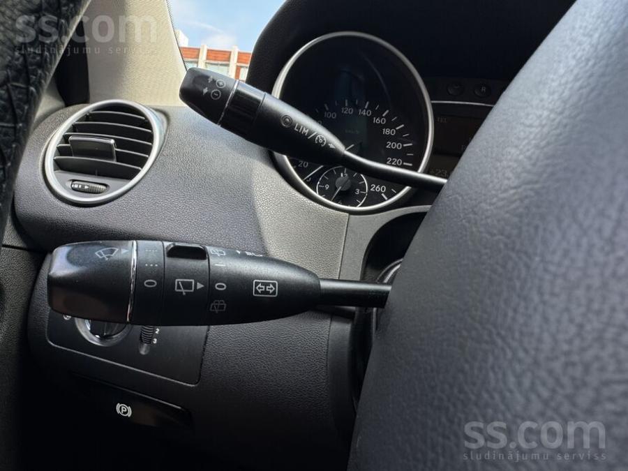 Black Mercedes-Benz ML 320 2007 in Riga, with an engine capacity of 3.00 L and mileage of 339 thousand km for 3990 €, photo 18 on AUTOMOTO.COM.LV