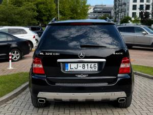Melns Mercedes-Benz ML 320 2007 Rīga, ar dzinēja tilpumu 3.00 L un nobraukumu 339 tūkst. km par 3990 €, foto 6 vietnē AUTOMOTO.COM.LV