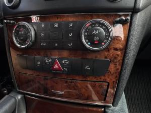 Melns Mercedes-Benz ML 320 2007 Rīga, ar dzinēja tilpumu 3.00 L un nobraukumu 339 tūkst. km par 3990 €, foto 13 vietnē AUTOMOTO.COM.LV
