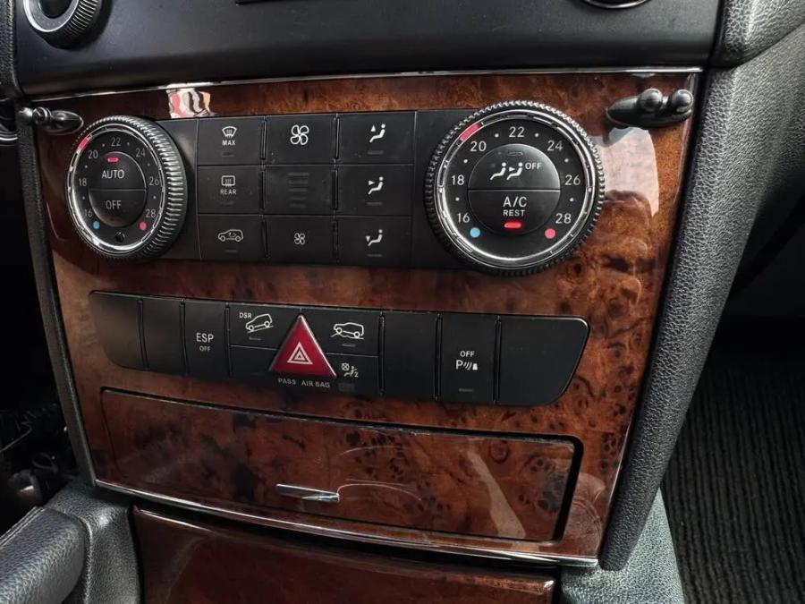 Melns Mercedes-Benz ML 320 2007 Rīga, ar dzinēja tilpumu 3.00 L un nobraukumu 339 tūkst. km par 3990 €, foto 13 vietnē AUTOMOTO.COM.LV