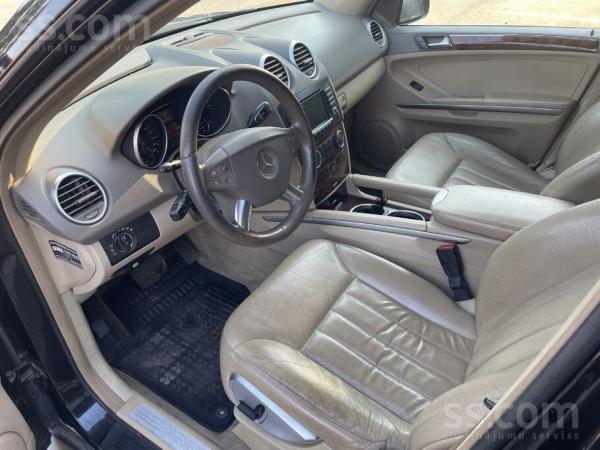 Melns Mercedes-Benz ML 320 2007 Rīga, ar dzinēja tilpumu 3.00 L un nobraukumu 362 tūkst. km par 3900 €, foto 10 vietnē AUTOMOTO.COM.LV