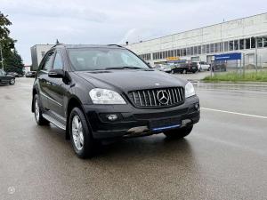 Черный Мерседес МЛ 320 2007 в Паневежис, объемом двигателя 3.00 л и пробегом 500 тыс. км за 3490 €, фото 5 на AUTOMOTO.COM.LV
