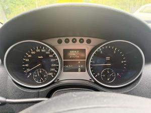 Melns Mercedes-Benz ML 320 2007 Viļņa, ar dzinēja tilpumu 3.00 L un nobraukumu 321 tūkst. km par 3200 €, foto 11 vietnē AUTOMOTO.COM.LV