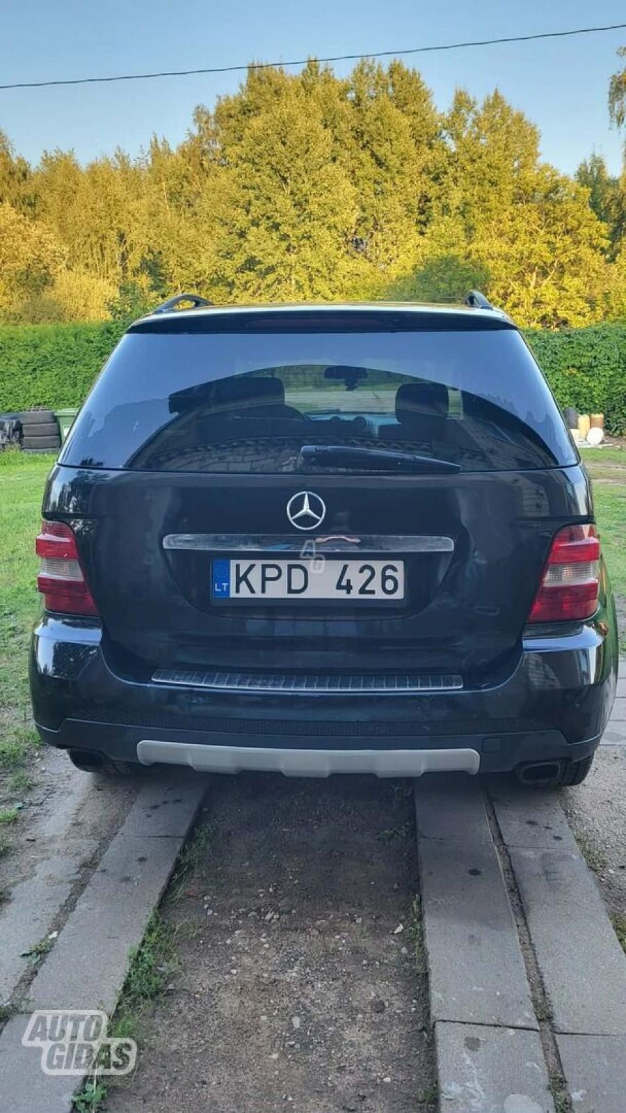 Melns Mercedes-Benz ML 320 2007 Radviliškis, ar dzinēja tilpumu 3.00 L un nobraukumu 324 tūkst. km par 3500 €, foto 6 vietnē AUTOMOTO.COM.LV