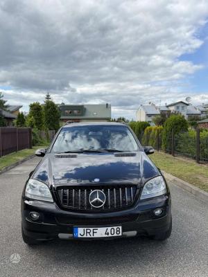 Black Mercedes-Benz ML 320 2007 in Vilnius, with an engine capacity of 2.99 L and mileage of 425 thousand km for 3900 €, photo 3 on AUTOMOTO.COM.LV