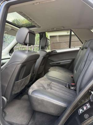 Black Mercedes-Benz ML 320 2007 in Vilnius, with an engine capacity of 2.99 L and mileage of 425 thousand km for 3900 €, photo 19 on AUTOMOTO.COM.LV