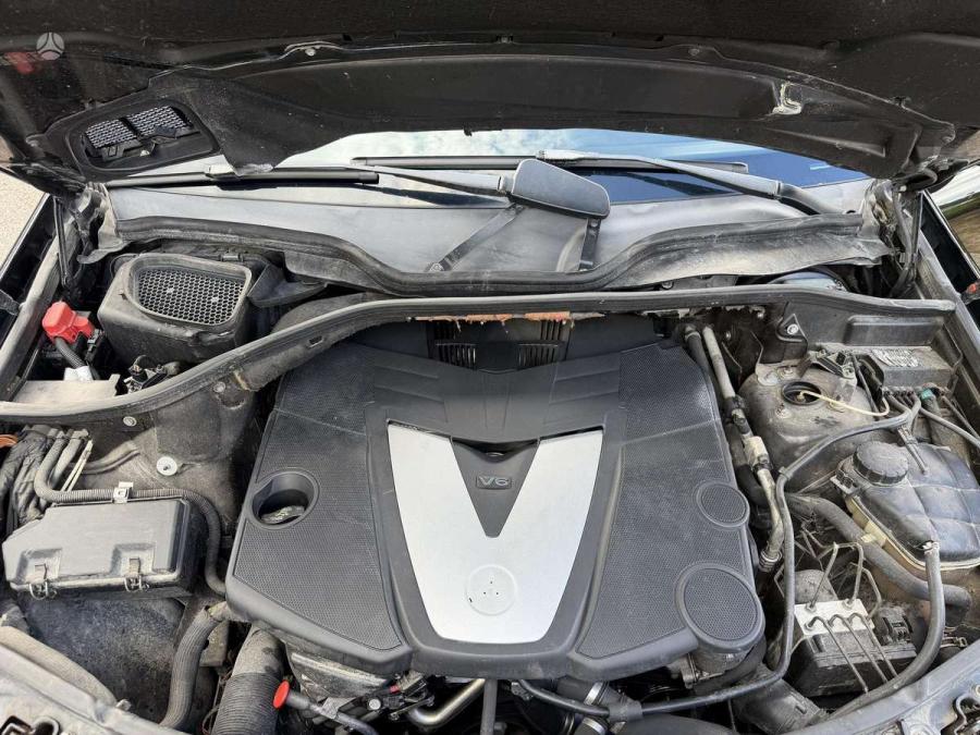 Black Mercedes-Benz ML 320 2007 in Vilnius, with an engine capacity of 2.99 L and mileage of 425 thousand km for 3900 €, photo 23 on AUTOMOTO.COM.LV