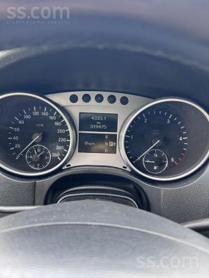 Black Mercedes-Benz ML 320 2007 in Saldus, with an engine capacity of 3.00 L and mileage of 320 thousand km for 5300 €, photo 13 on AUTOMOTO.COM.LV