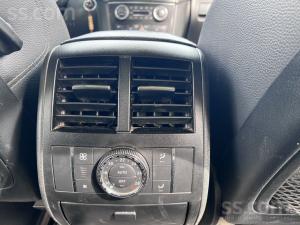 Black Mercedes-Benz ML 320 2007 in Saldus, with an engine capacity of 3.00 L and mileage of 320 thousand km for 5300 €, photo 15 on AUTOMOTO.COM.LV