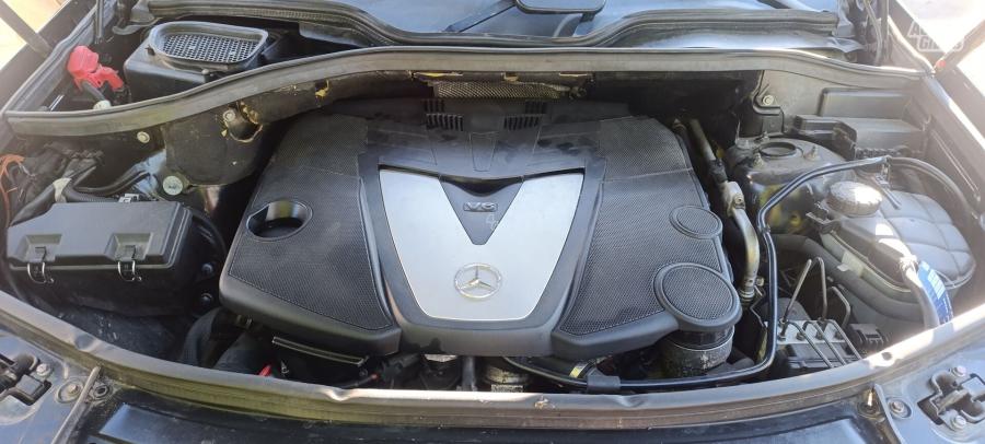 Melns Mercedes-Benz ML 320 2007 Kupiškis, ar dzinēja tilpumu 3.00 L un nobraukumu 352 tūkst. km par 4650 €, foto 12 vietnē AUTOMOTO.COM.LV