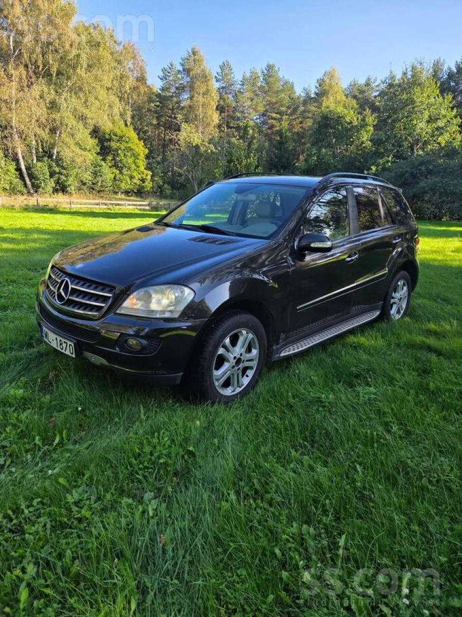 Melns Mercedes-Benz ML 320 2007 Jelgava, ar dzinēja tilpumu 3.00 L un nobraukumu 285 tūkst. km par 3400 €, foto 1 vietnē AUTOMOTO.COM.LV