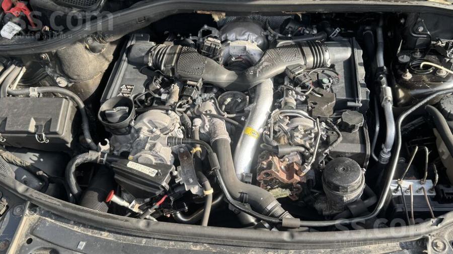 Melns Mercedes-Benz ML 320 2007 Ogre, ar dzinēja tilpumu 3.00 L un nobraukumu 297 tūkst. km par 4000 €, foto 11 vietnē AUTOMOTO.COM.LV