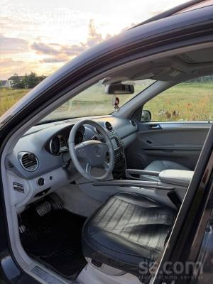 Melns Mercedes-Benz ML 320 2007 Daugavpils, ar dzinēja tilpumu 3.00 L un nobraukumu 303 tūkst. km par 5150 €, foto 7 vietnē AUTOMOTO.COM.LV
