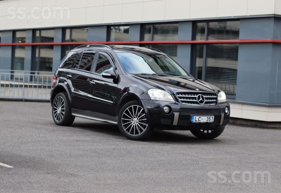 Melns Mercedes-Benz ML 320 2007 Rīga, ar dzinēja tilpumu 3.00 L un nobraukumu 370 tūkst. km par 6480 €, foto 1 vietnē AUTOMOTO.COM.LV