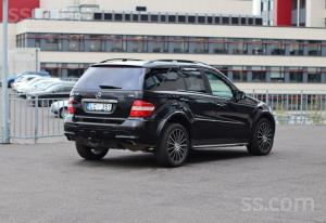 Melns Mercedes-Benz ML 320 2007 Rīga, ar dzinēja tilpumu 3.00 L un nobraukumu 370 tūkst. km par 6480 €, foto 7 vietnē AUTOMOTO.COM.LV