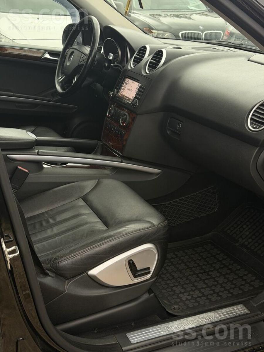 Melns Mercedes-Benz ML 320 2007 Rīga, ar dzinēja tilpumu 3.00 L un nobraukumu 370 tūkst. km par 6480 €, foto 10 vietnē AUTOMOTO.COM.LV
