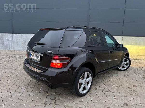 Melns Mercedes-Benz ML 320 2008 Rīga, ar dzinēja tilpumu 3.00 L un nobraukumu 0 tūkst. km par 2150 €, foto 2 vietnē AUTOMOTO.COM.LV