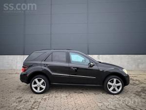 Melns Mercedes-Benz ML 320 2008 Rīga, ar dzinēja tilpumu 3.00 L un nobraukumu 0 tūkst. km par 2150 €, foto 7 vietnē AUTOMOTO.COM.LV