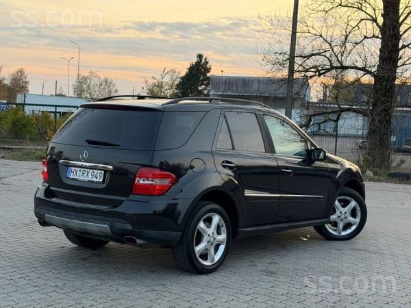 Black Mercedes-Benz ML 320 2008 in Riga, with an engine capacity of 3.00 L and mileage of 0 thousand km for 6590 €, photo 11 on AUTOMOTO.COM.LV