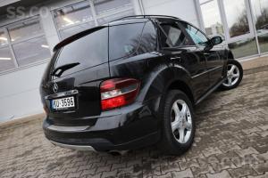 Black Mercedes-Benz ML 320 2008 in Riga, with an engine capacity of 3.00 L and mileage of 0 thousand km for 5495 €, photo 7 on AUTOMOTO.COM.LV