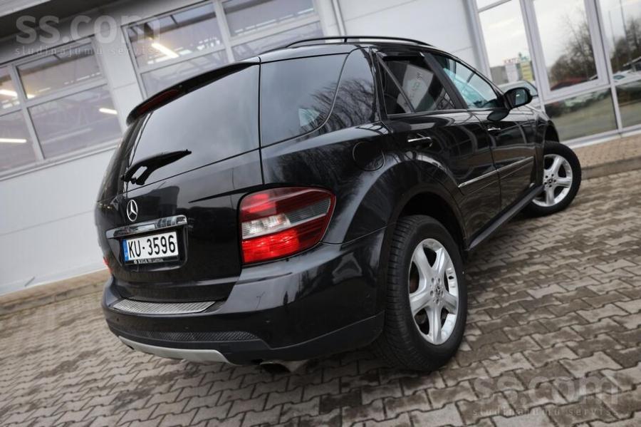 Black Mercedes-Benz ML 320 2008 in Riga, with an engine capacity of 3.00 L and mileage of 0 thousand km for 5495 €, photo 7 on AUTOMOTO.COM.LV