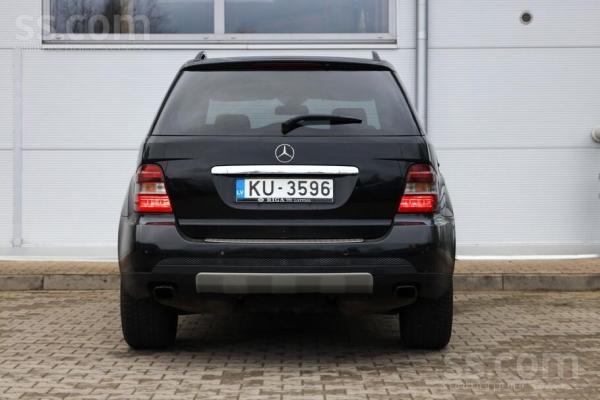 Melns Mercedes-Benz ML 320 2008 Rīga, ar dzinēja tilpumu 3.00 L un nobraukumu 0 tūkst. km par 5495 €, foto 5 vietnē AUTOMOTO.COM.LV