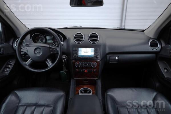 Melns Mercedes-Benz ML 320 2008 Rīga, ar dzinēja tilpumu 3.00 L un nobraukumu 0 tūkst. km par 5495 €, foto 8 vietnē AUTOMOTO.COM.LV
