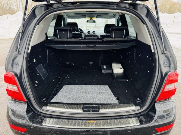 Melns Mercedes-Benz ML 320 2008 Tauragė, ar dzinēja tilpumu 2.99 L un nobraukumu 242 tūkst. km par 8200 €, foto 11 vietnē AUTOMOTO.COM.LV