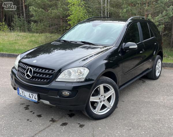 Black Mercedes-Benz ML 320 2008 in Siauliai, with an engine capacity of 3.20 L and mileage of 410 thousand km for 3600 €, photo 1 on AUTOMOTO.COM.LV