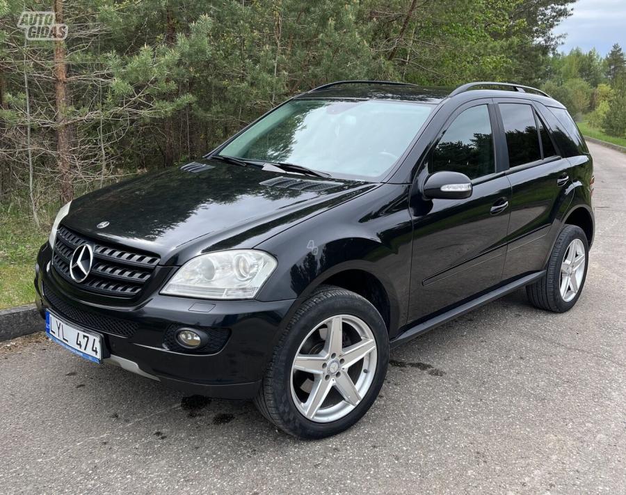 Melns Mercedes-Benz ML 320 2008 Šauļi, ar dzinēja tilpumu 3.20 L un nobraukumu 410 tūkst. km par 3600 €, foto 7 vietnē AUTOMOTO.COM.LV