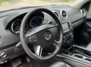 Melns Mercedes-Benz ML 320 2008 Šauļi, ar dzinēja tilpumu 3.20 L un nobraukumu 410 tūkst. km par 3600 €, foto 19 vietnē AUTOMOTO.COM.LV
