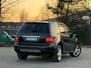 Черный Мерседес МЛ 320 2008 в Рига, объемом двигателя 3.00 л и пробегом 0 тыс. км за 6750 €, фото 5 на AUTOMOTO.COM.LV