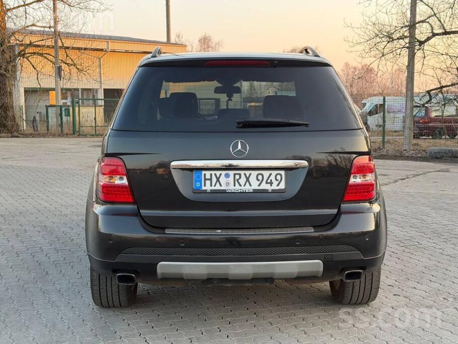 Черный Мерседес МЛ 320 2008 в Рига, объемом двигателя 3.00 л и пробегом 0 тыс. км за 6750 €, фото 8 на AUTOMOTO.COM.LV
