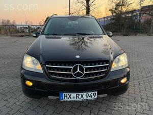 Черный Мерседес МЛ 320 2008 в Рига, объемом двигателя 3.00 л и пробегом 0 тыс. км за 6750 €, фото 10 на AUTOMOTO.COM.LV