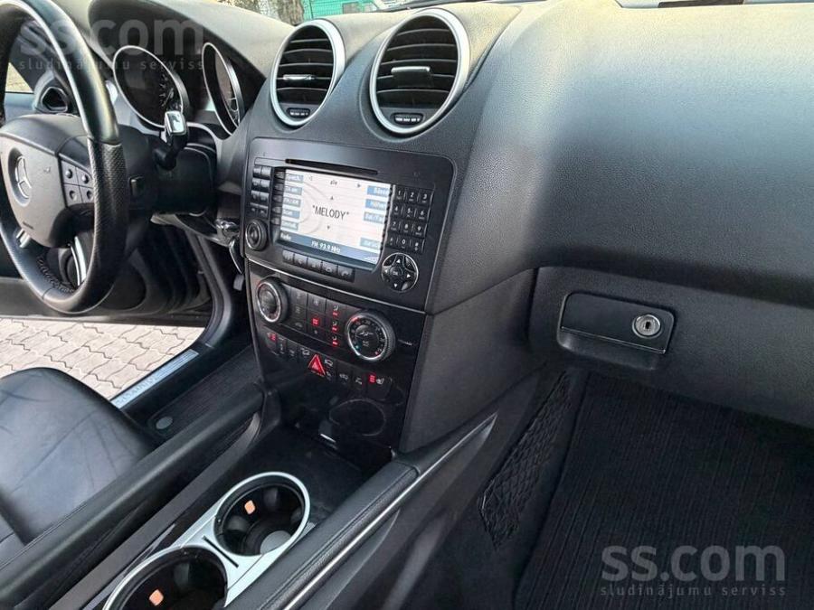 Черный Мерседес МЛ 320 2008 в Рига, объемом двигателя 3.00 л и пробегом 0 тыс. км за 6750 €, фото 28 на AUTOMOTO.COM.LV