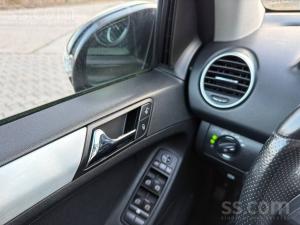 Черный Мерседес МЛ 320 2008 в Рига, объемом двигателя 3.00 л и пробегом 0 тыс. км за 6750 €, фото 31 на AUTOMOTO.COM.LV