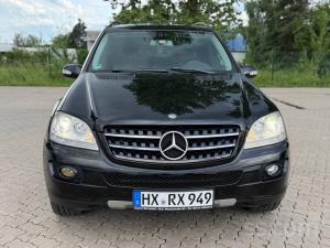 Black Mercedes-Benz ML 320 2008 in Riga, with an engine capacity of 3.00 L and mileage of 0 thousand km for 6850 €, photo 11 on AUTOMOTO.COM.LV