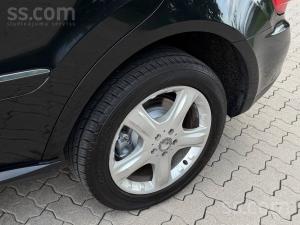 Black Mercedes-Benz ML 320 2008 in Riga, with an engine capacity of 3.00 L and mileage of 0 thousand km for 6850 €, photo 15 on AUTOMOTO.COM.LV