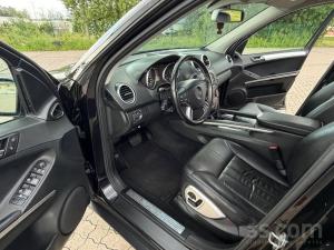 Black Mercedes-Benz ML 320 2008 in Riga, with an engine capacity of 3.00 L and mileage of 0 thousand km for 6850 €, photo 21 on AUTOMOTO.COM.LV