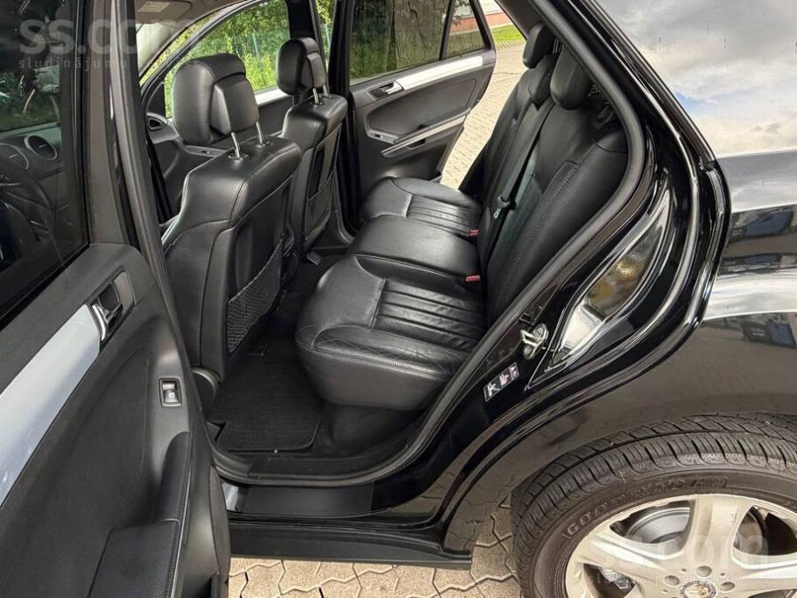 Black Mercedes-Benz ML 320 2008 in Riga, with an engine capacity of 3.00 L and mileage of 0 thousand km for 6850 €, photo 22 on AUTOMOTO.COM.LV