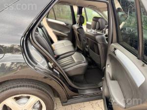 Black Mercedes-Benz ML 320 2008 in Riga, with an engine capacity of 3.00 L and mileage of 0 thousand km for 6850 €, photo 24 on AUTOMOTO.COM.LV