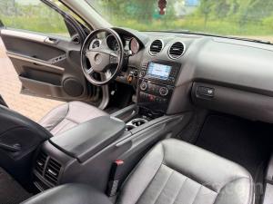 Black Mercedes-Benz ML 320 2008 in Riga, with an engine capacity of 3.00 L and mileage of 0 thousand km for 6850 €, photo 28 on AUTOMOTO.COM.LV