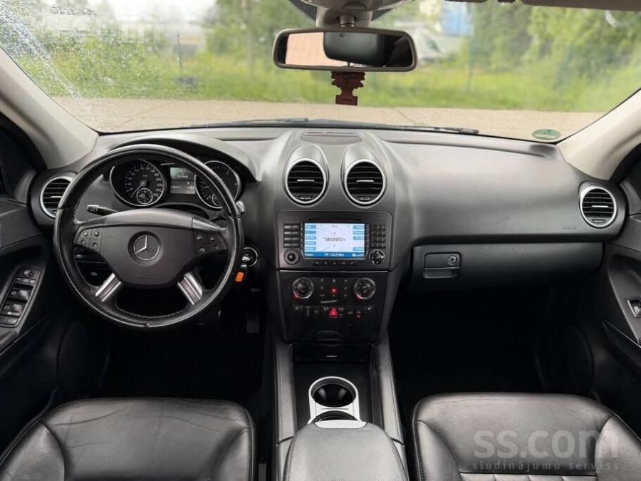 Black Mercedes-Benz ML 320 2008 in Riga, with an engine capacity of 3.00 L and mileage of 0 thousand km for 6850 €, photo 32 on AUTOMOTO.COM.LV