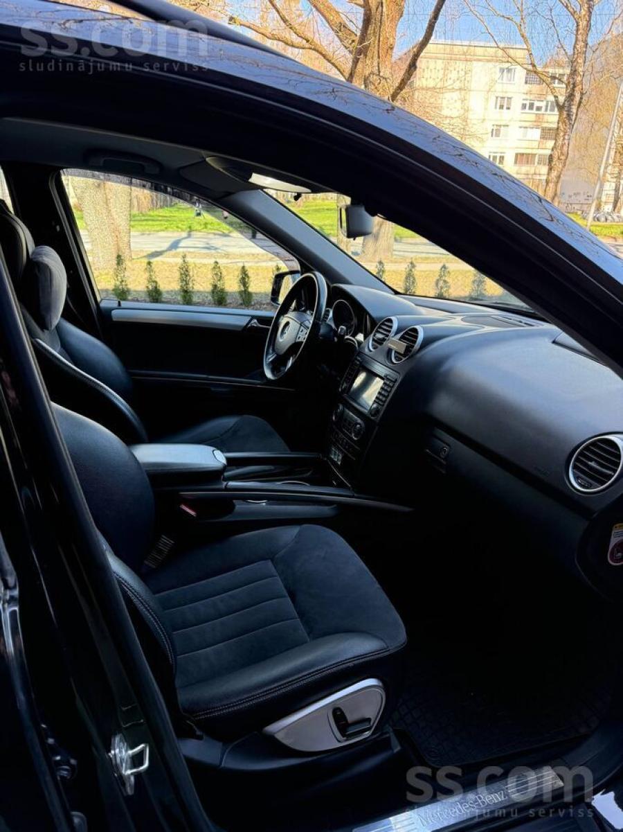 Melns Mercedes-Benz ML 320 2008 Rīga, ar dzinēja tilpumu 3.00 L un nobraukumu 244 tūkst. km par 8090 €, foto 8 vietnē AUTOMOTO.COM.LV