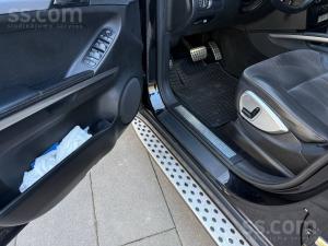 Melns Mercedes-Benz ML 320 2008 Rīga, ar dzinēja tilpumu 3.00 L un nobraukumu 244 tūkst. km par 8090 €, foto 15 vietnē AUTOMOTO.COM.LV