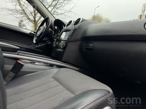 Черный Мерседес МЛ 320 2008 в Рига, объемом двигателя 3.00 л и пробегом 341 тыс. км за 5390 €, фото 16 на AUTOMOTO.COM.LV